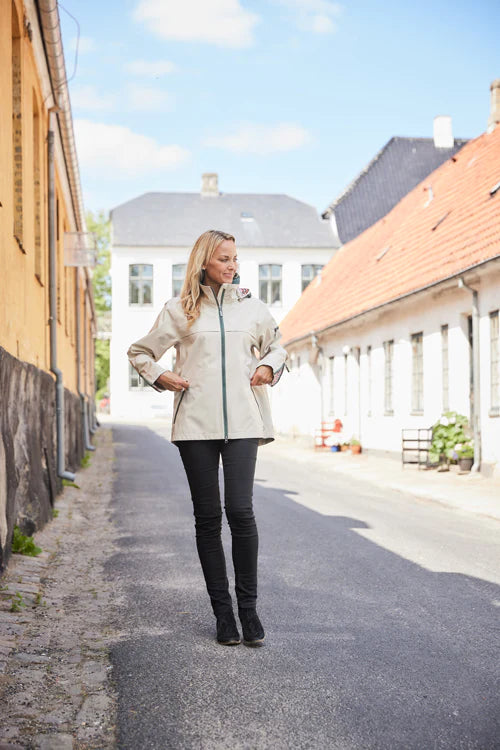 Frida - Clay – Regn